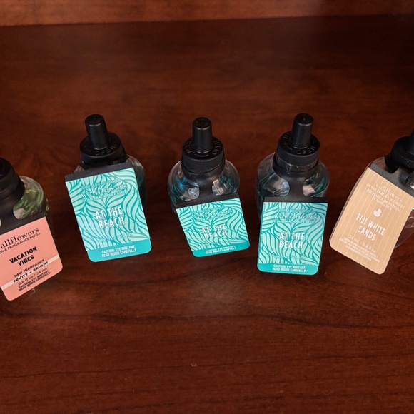 Bath & Body Works | Other | Bath And Body Works Wallflower Refills Lots ...